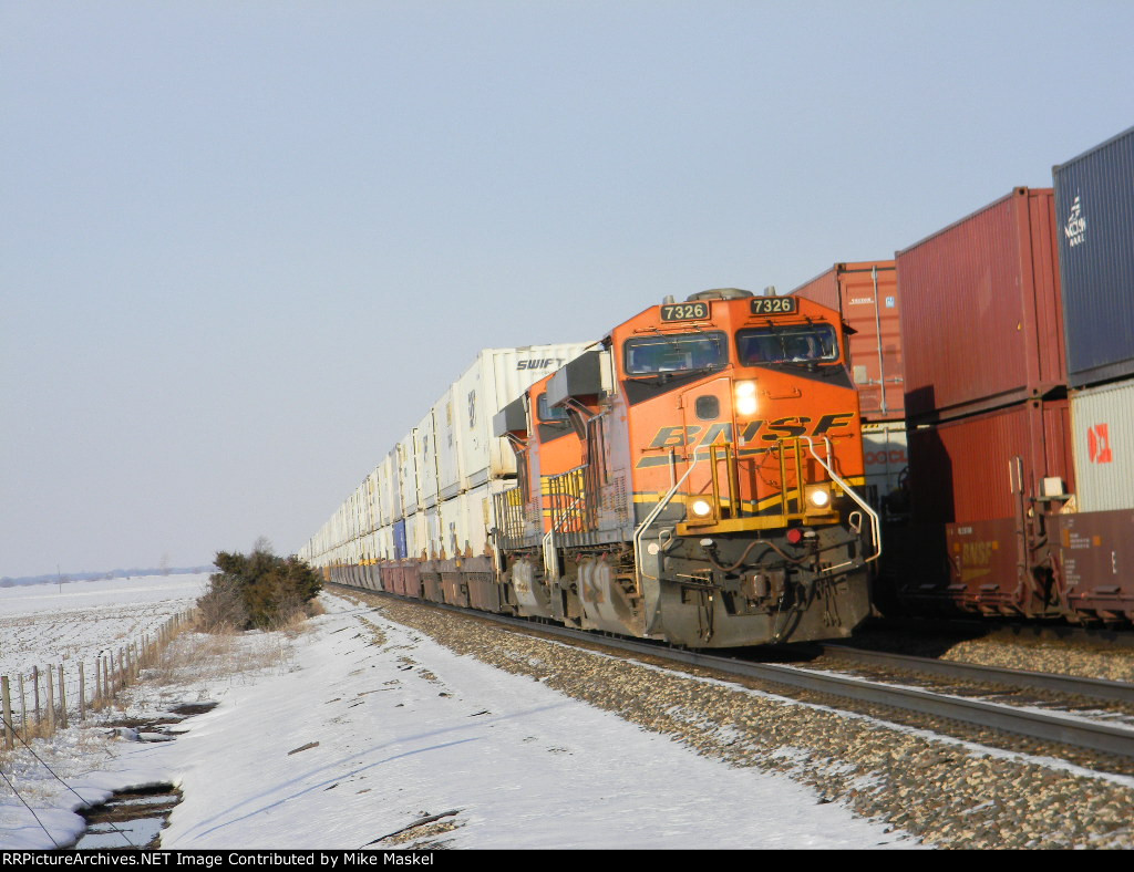 BNSF 7326